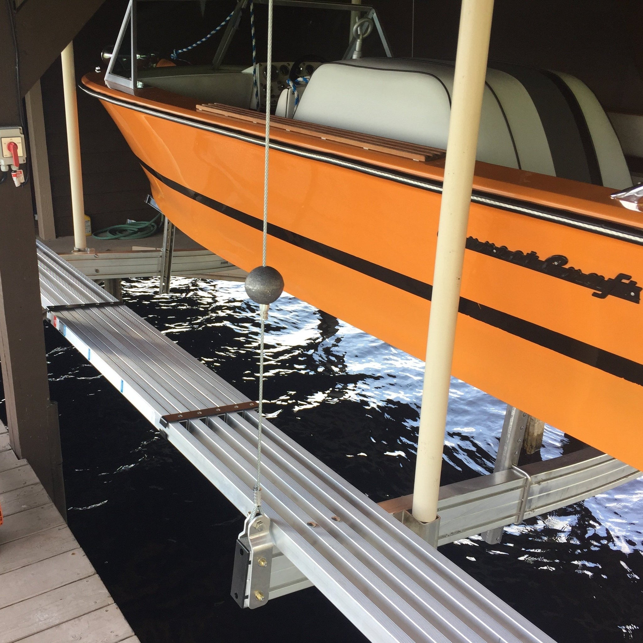 Post Load Guides – RJS Boat Lifts